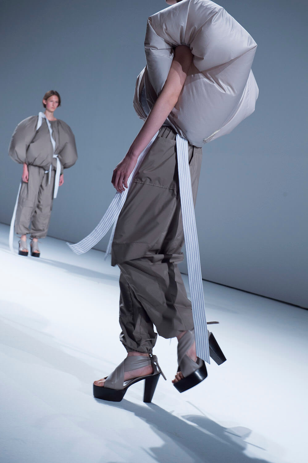 Chalayan: Ready-to-wear SS17 - 10 Magazine