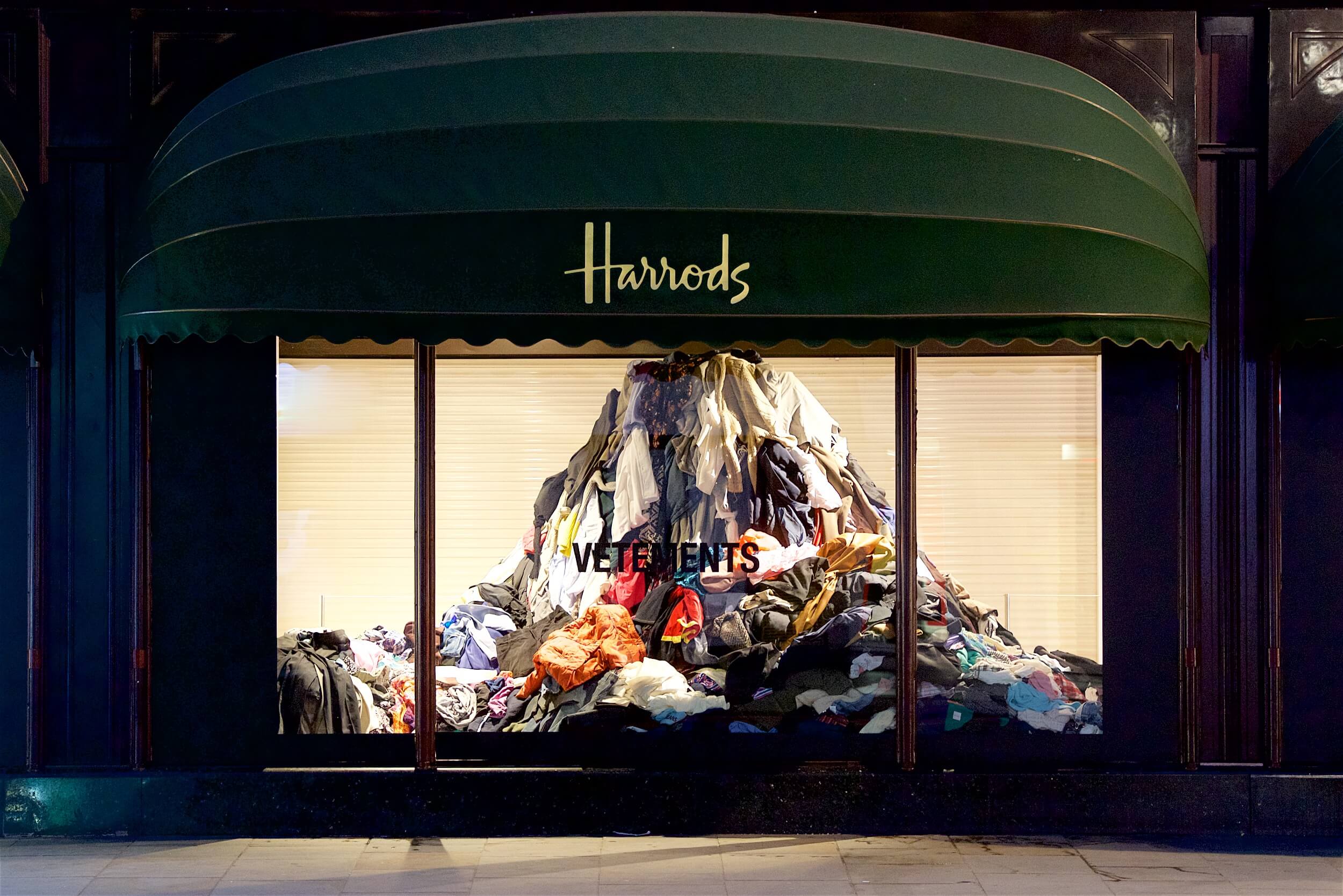 Vetements' Window Installation For Harrods Is A Warning To The Fashion ...